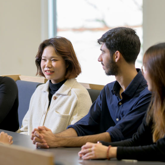 Seminar vs lecture: What's the difference? | Undergraduate | Warwick ...